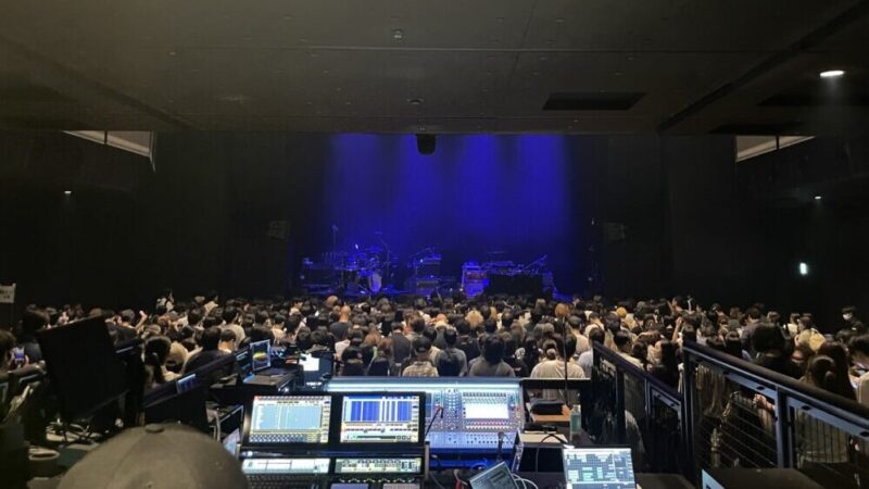 Zepp Shinjuku（Zepp新宿）｜キャパ、ステージの見え方、会場内設備について写真付きで解説 | ライブガイドドッグ